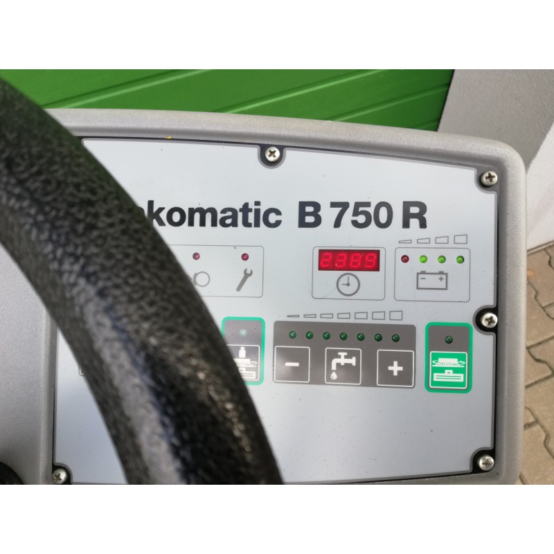 MASZYNA CZYSZCZĄCA HAKO B750R - kompletna
